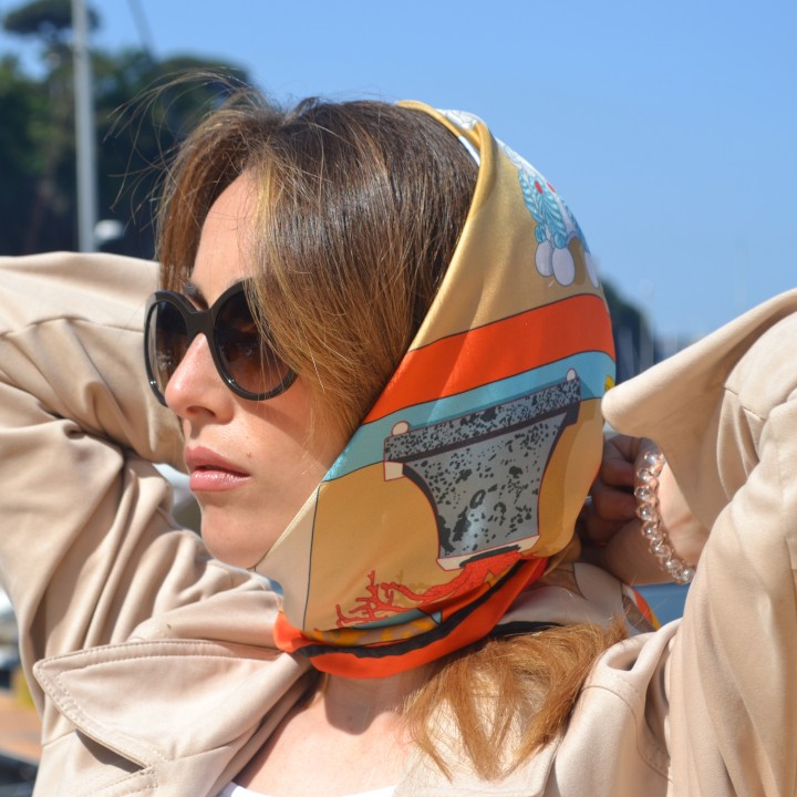 Discover the Editions Ventinove silk scarves in silk and 100% made in ...